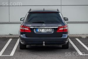 Blue Mercedes-Benz e-200 2010 in Riga, with an engine capacity of 2.10 L and mileage of 0 thousand km for 3750 €, photo 6 on AUTOMOTO.COM.LV