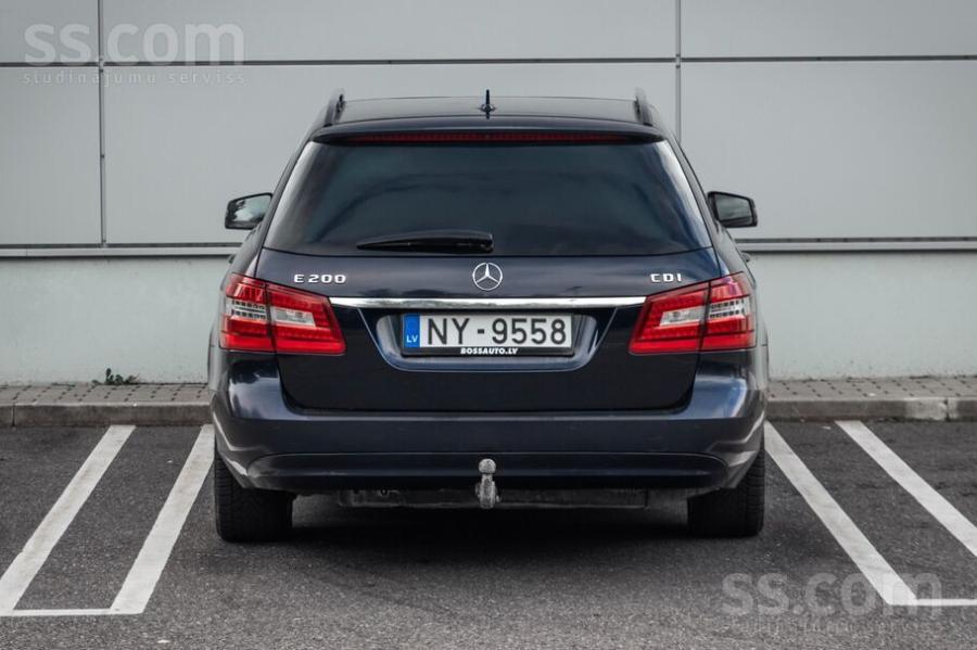 Blue Mercedes-Benz e-200 2010 in Riga, with an engine capacity of 2.10 L and mileage of 0 thousand km for 3750 €, photo 6 on AUTOMOTO.COM.LV