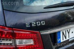 Blue Mercedes-Benz e-200 2010 in Riga, with an engine capacity of 2.10 L and mileage of 0 thousand km for 3750 €, photo 8 on AUTOMOTO.COM.LV