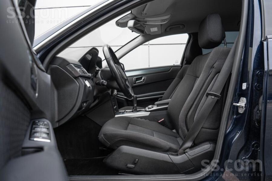 Blue Mercedes-Benz e-200 2010 in Riga, with an engine capacity of 2.10 L and mileage of 0 thousand km for 3750 €, photo 12 on AUTOMOTO.COM.LV