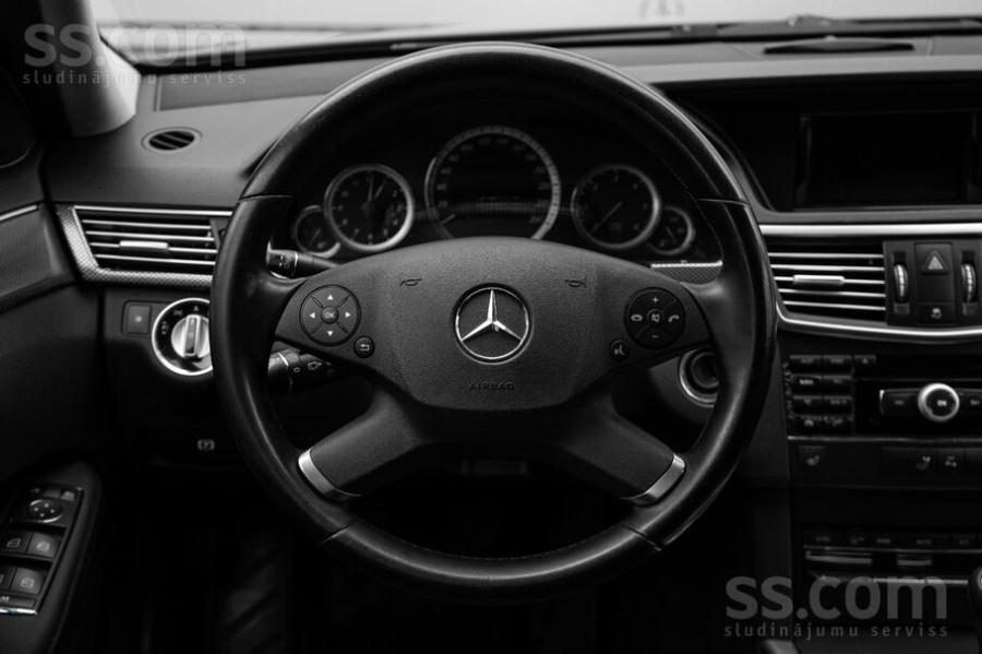 Blue Mercedes-Benz e-200 2010 in Riga, with an engine capacity of 2.10 L and mileage of 0 thousand km for 3750 €, photo 20 on AUTOMOTO.COM.LV