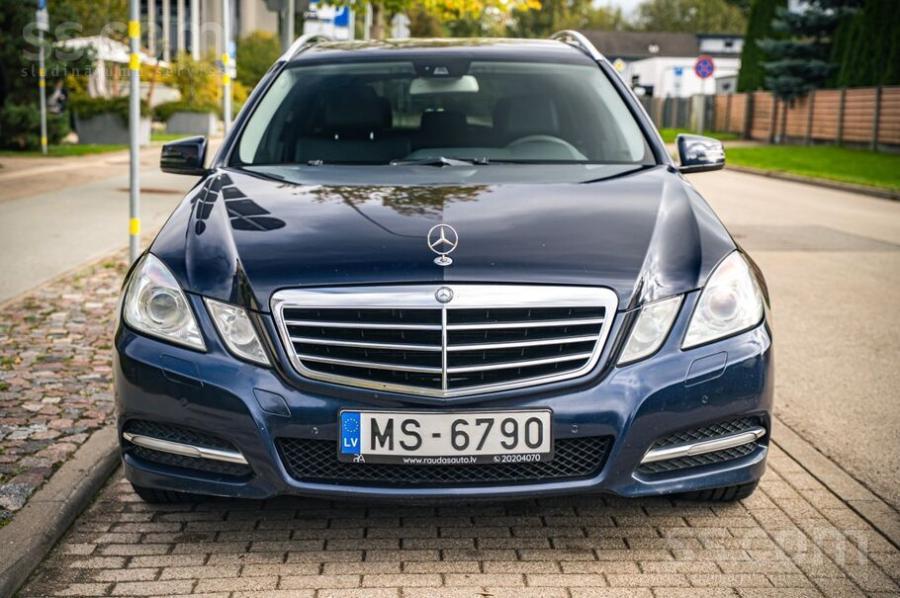 Zils Mercedes-Benz e-200 2012 Rīga, ar dzinēja tilpumu 2.20 L un nobraukumu 0 tūkst. km par 5590 €, foto 3 vietnē AUTOMOTO.COM.LV