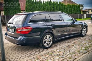 Zils Mercedes-Benz e-200 2012 Rīga, ar dzinēja tilpumu 2.20 L un nobraukumu 0 tūkst. km par 5590 €, foto 5 vietnē AUTOMOTO.COM.LV