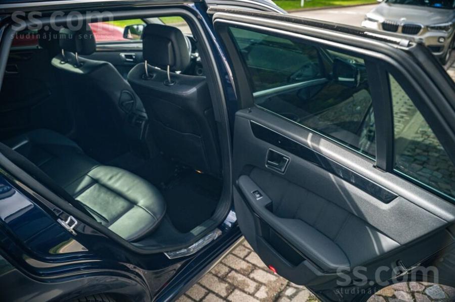 Zils Mercedes-Benz e-200 2012 Rīga, ar dzinēja tilpumu 2.20 L un nobraukumu 0 tūkst. km par 5590 €, foto 12 vietnē AUTOMOTO.COM.LV