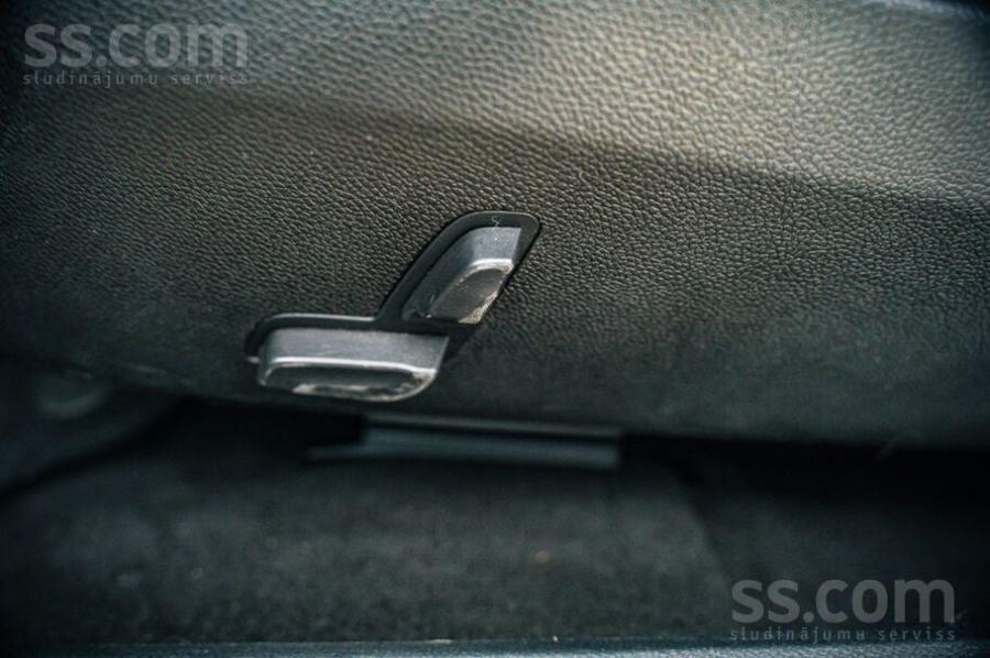 Zils Mercedes-Benz e-200 2012 Rīga, ar dzinēja tilpumu 2.20 L un nobraukumu 0 tūkst. km par 5590 €, foto 17 vietnē AUTOMOTO.COM.LV