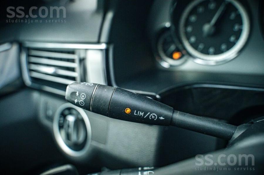 Zils Mercedes-Benz e-200 2012 Rīga, ar dzinēja tilpumu 2.20 L un nobraukumu 0 tūkst. km par 5590 €, foto 21 vietnē AUTOMOTO.COM.LV