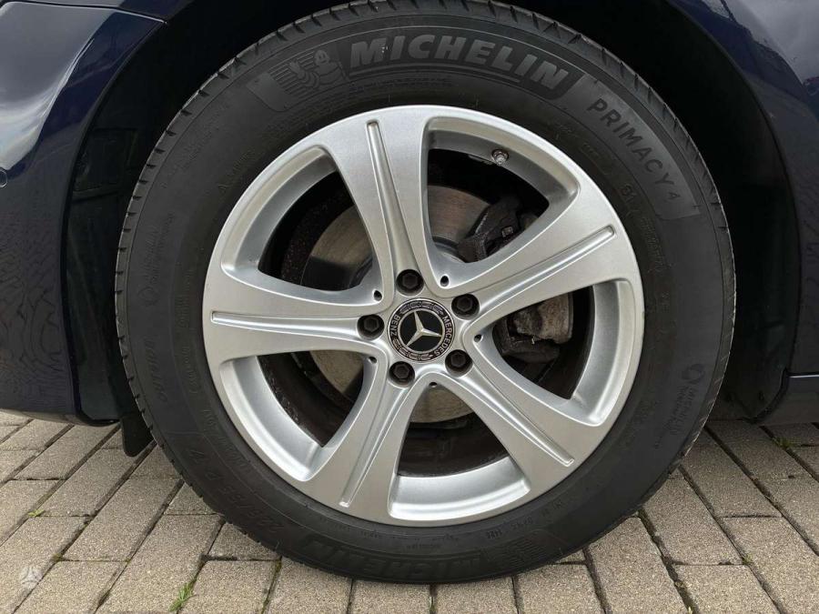 Синий Мерседес E 200 2018 в Клайпеда, объемом двигателя 2.00 л и пробегом 270 тыс. км за 15500 €, фото 21 на AUTOMOTO.COM.LV