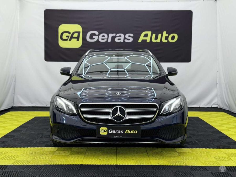 Zils Mercedes-Benz e-200 2018 Viļņa, ar dzinēja tilpumu 1.95 L un nobraukumu 172 tūkst. km par 18500 €, foto 8 vietnē AUTOMOTO.COM.LV