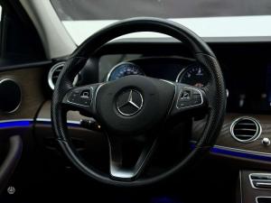 Синий Мерседес E 200 2018 в Вильнюс, объемом двигателя 1.95 л и пробегом 172 тыс. км за 18500 €, фото 19 на AUTOMOTO.COM.LV