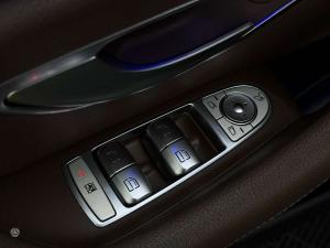 Синий Мерседес E 200 2018 в Вильнюс, объемом двигателя 1.95 л и пробегом 172 тыс. км за 18500 €, фото 21 на AUTOMOTO.COM.LV