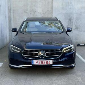 Zils Mercedes-Benz e-200 2020 Viļņa, ar dzinēja tilpumu 2.00 L un nobraukumu 165 tūkst. km par 24850 €, foto  vietnē AUTOMOTO.COM.LV