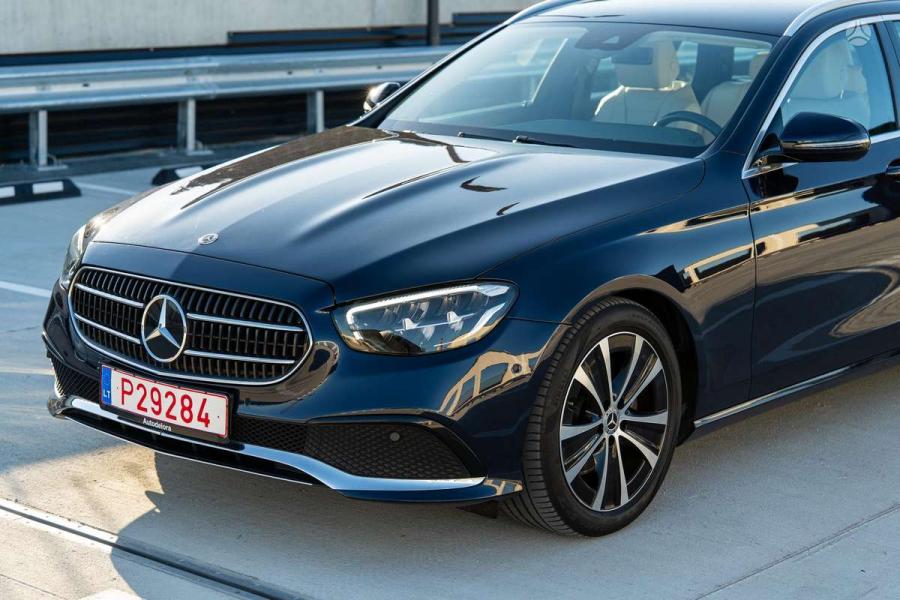 Синий Мерседес E 200 2020 в Вильнюс, объемом двигателя 2.00 л и пробегом 166 тыс. км за 23500 €, фото 9 на AUTOMOTO.COM.LV