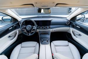 Zils Mercedes-Benz e-200 2020 Viļņa, ar dzinēja tilpumu 2.00 L un nobraukumu 166 tūkst. km par 23500 €, foto 29 vietnē AUTOMOTO.COM.LV
