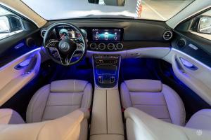 Blue Mercedes-Benz e-200 2020 in Vilnius, with an engine capacity of 2.00 L and mileage of 166 thousand km for 23600 €, photo 39 on AUTOMOTO.COM.LV