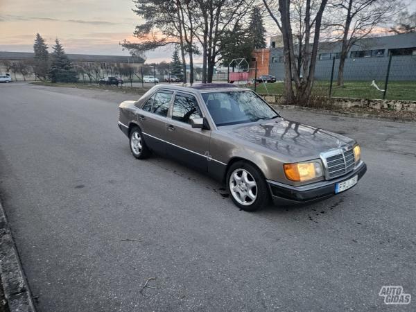 Brūns Mercedes-Benz e-200 1989 Jonava, ar dzinēja tilpumu 2.00 L un nobraukumu 353 tūkst. km par 3600 €, foto 1 vietnē AUTOMOTO.COM.LV