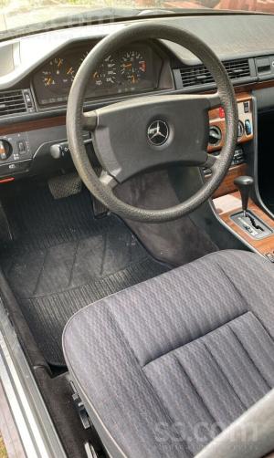 Brūns Mercedes-Benz e-200 1990 Rīga, ar dzinēja tilpumu 2.00 L un nobraukumu 288 tūkst. km par 5929 €, foto 5 vietnē AUTOMOTO.COM.LV