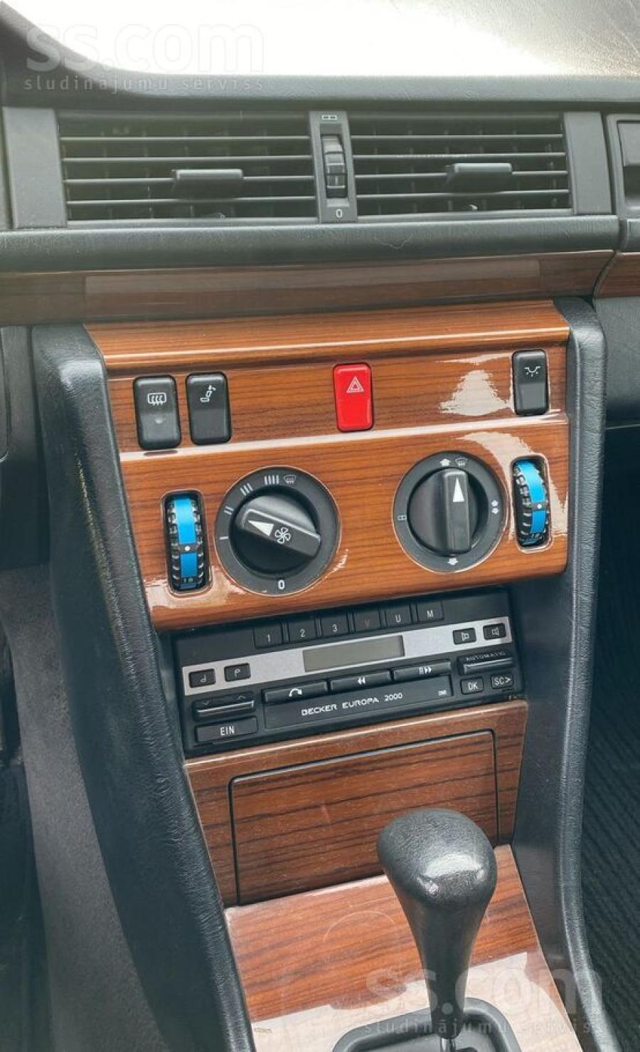 Brūns Mercedes-Benz e-200 1990 Rīga, ar dzinēja tilpumu 2.00 L un nobraukumu 288 tūkst. km par 5929 €, foto 9 vietnē AUTOMOTO.COM.LV