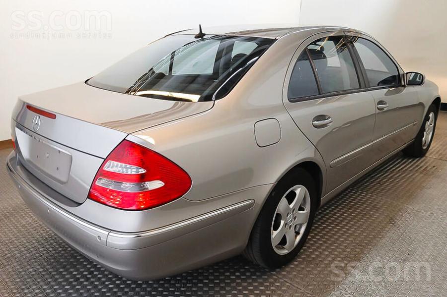 Brown Mercedes-Benz e-200 2003 in Tukums, with an engine capacity of 2.20 L and mileage of 282 thousand km for 3999 €, photo 4 on AUTOMOTO.COM.LV