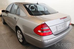 Brown Mercedes-Benz e-200 2003 in Tukums, with an engine capacity of 2.20 L and mileage of 282 thousand km for 3999 €, photo 7 on AUTOMOTO.COM.LV