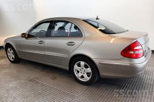 Brown Mercedes-Benz e-200 2003 in Tukums, with an engine capacity of 2.20 L and mileage of 282 thousand km for 3999 €, photo 8 on AUTOMOTO.COM.LV