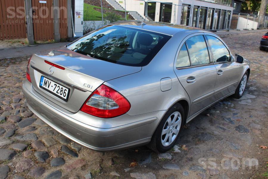 Коричневый Мерседес E 200 2007 в Рига, объемом двигателя 2.20 л и пробегом 124 тыс. км за 8200 €, фото 6 на AUTOMOTO.COM.LV