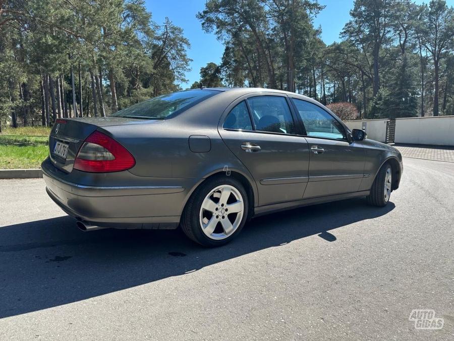 Brūns Mercedes-Benz e-200 2008 Kauņa, ar dzinēja tilpumu 2.10 L un nobraukumu 280 tūkst. km par 5000 €, foto 4 vietnē AUTOMOTO.COM.LV