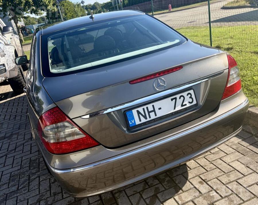 Коричневый Мерседес E 200 2008 в Вентспилс, объемом двигателя 1.80 л и пробегом 0 тыс. км за 3450 €, фото 4 на AUTOMOTO.COM.LV