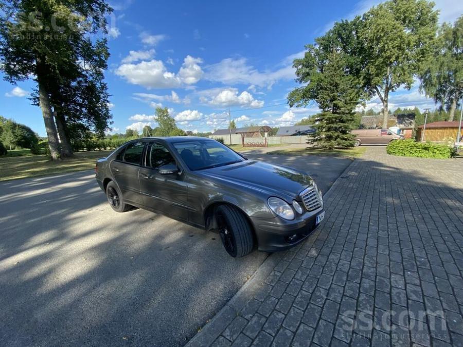 Коричневый Мерседес E 200 2009 в Рига, объемом двигателя 2.20 л и пробегом 281 тыс. км за 3600 €, фото 8 на AUTOMOTO.COM.LV