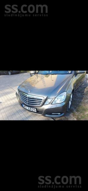 Brown Mercedes-Benz e-200 2011 in Riga, with an engine capacity of 2.10 L and mileage of 179 thousand km for 7000 €, photo 15 on AUTOMOTO.COM.LV