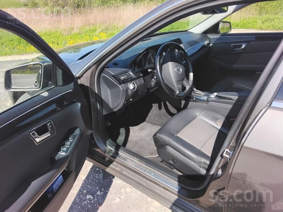 Brūns Mercedes-Benz e-200 2011 Rīga, ar dzinēja tilpumu 2.20 L un nobraukumu 271 tūkst. km par 7250 €, foto 10 vietnē AUTOMOTO.COM.LV