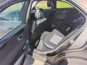 Brūns Mercedes-Benz e-200 2011 Rīga, ar dzinēja tilpumu 2.20 L un nobraukumu 271 tūkst. km par 7250 €, foto 11 vietnē AUTOMOTO.COM.LV