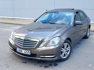 Коричневый Мерседес E 200 2011 в Вильнюс, объемом двигателя 2.20 л и пробегом 400 тыс. км за 4650 €, фото 5 на AUTOMOTO.COM.LV