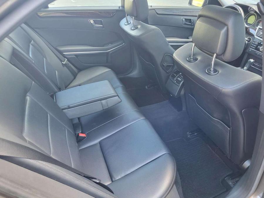 Brūns Mercedes-Benz e-200 2011 Viļņa, ar dzinēja tilpumu 2.20 L un nobraukumu 400 tūkst. km par 4650 €, foto 31 vietnē AUTOMOTO.COM.LV