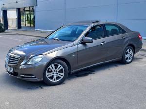Brown Mercedes-Benz e-200 2011 in Vilnius, with an engine capacity of 2.20 L and mileage of 400 thousand km for 4250 €, photo 19 on AUTOMOTO.COM.LV