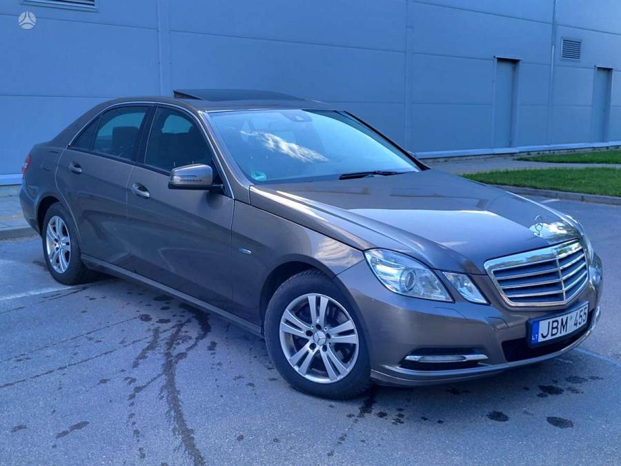 Brown Mercedes-Benz e-200 2011 in Vilnius, with an engine capacity of 2.20 L and mileage of 400 thousand km for 4250 €, photo 23 on AUTOMOTO.COM.LV
