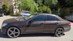 Brown Mercedes-Benz e-200 2012 in Riga, with an engine capacity of 2.20 L and mileage of 229 thousand km for 4199 €, photo 4 on AUTOMOTO.COM.LV