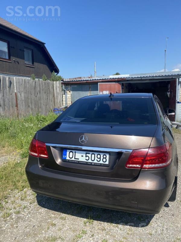 Brown Mercedes-Benz e-200 2013 in Liepaja, with an engine capacity of 2.20 L and mileage of 369 thousand km for 7200 €, photo 7 on AUTOMOTO.COM.LV
