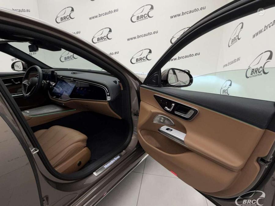 Brown Mercedes-Benz e-200 2025 in Vilnius, with an engine capacity of 1.99 L and mileage of 42 thousand km for 57000 €, photo 10 on AUTOMOTO.COM.LV
