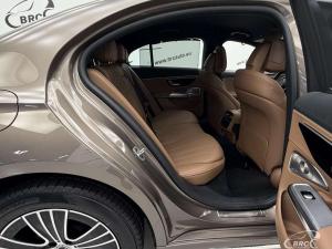Brown Mercedes-Benz e-200 2025 in Vilnius, with an engine capacity of 1.99 L and mileage of 42 thousand km for 57000 €, photo 15 on AUTOMOTO.COM.LV