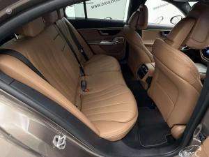 Brown Mercedes-Benz e-200 2025 in Vilnius, with an engine capacity of 1.99 L and mileage of 42 thousand km for 57000 €, photo 16 on AUTOMOTO.COM.LV