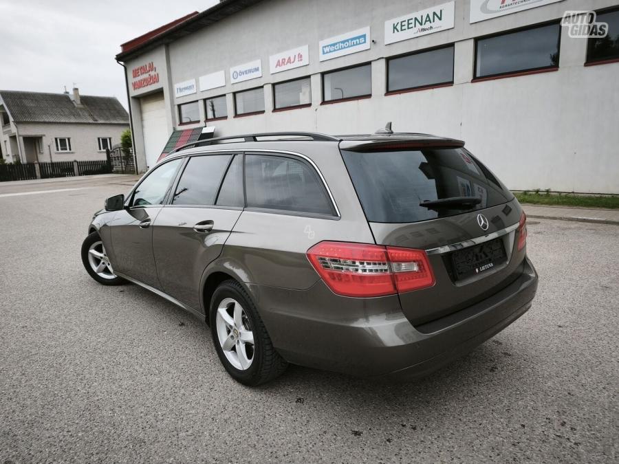 Brūns Mercedes-Benz e-200 2011 Jurbarkas, ar dzinēja tilpumu 2.10 L un nobraukumu 271 tūkst. km par 4850 €, foto 4 vietnē AUTOMOTO.COM.LV