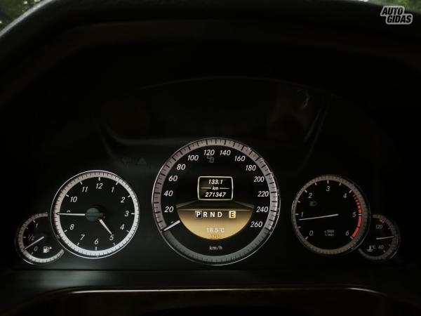 Brown Mercedes-Benz e-200 2011 in Jurbarkas, with an engine capacity of 2.10 L and mileage of 271 thousand km for 4850 €, photo 8 on AUTOMOTO.COM.LV