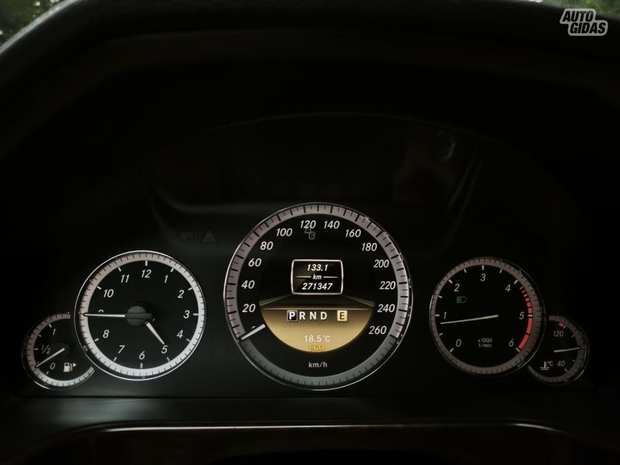 Brūns Mercedes-Benz e-200 2011 Jurbarkas, ar dzinēja tilpumu 2.10 L un nobraukumu 271 tūkst. km par 4850 €, foto 9 vietnē AUTOMOTO.COM.LV