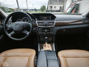 Brūns Mercedes-Benz e-200 2011 Jurbarkas, ar dzinēja tilpumu 2.10 L un nobraukumu 271 tūkst. km par 4850 €, foto 10 vietnē AUTOMOTO.COM.LV