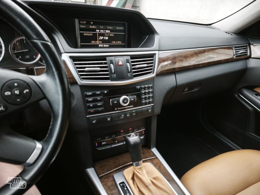 Brūns Mercedes-Benz e-200 2011 Jurbarkas, ar dzinēja tilpumu 2.10 L un nobraukumu 271 tūkst. km par 4850 €, foto 12 vietnē AUTOMOTO.COM.LV