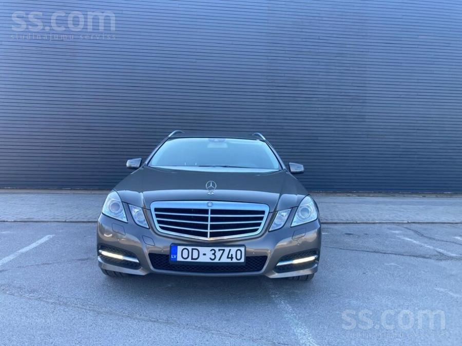 Brūns Mercedes-Benz e-200 2011 Rīga, ar dzinēja tilpumu 1.80 L un nobraukumu 299 tūkst. km par 7550 €, foto 3 vietnē AUTOMOTO.COM.LV