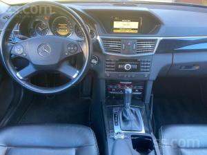 Brūns Mercedes-Benz e-200 2011 Rīga, ar dzinēja tilpumu 1.80 L un nobraukumu 299 tūkst. km par 7550 €, foto 6 vietnē AUTOMOTO.COM.LV