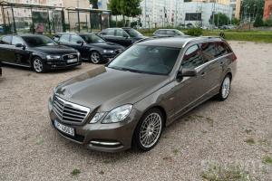 Brūns Mercedes-Benz e-200 2011 Liepāja, ar dzinēja tilpumu 2.20 L un nobraukumu 258 tūkst. km par 7700 €, foto  vietnē AUTOMOTO.COM.LV
