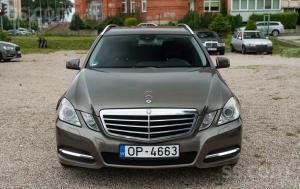 Brūns Mercedes-Benz e-200 2011 Liepāja, ar dzinēja tilpumu 2.20 L un nobraukumu 258 tūkst. km par 7700 €, foto 3 vietnē AUTOMOTO.COM.LV