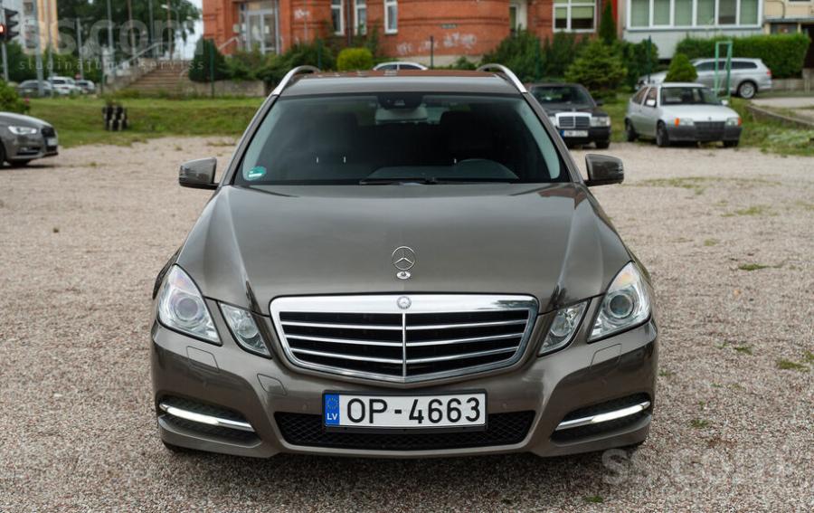 Brūns Mercedes-Benz e-200 2011 Liepāja, ar dzinēja tilpumu 2.20 L un nobraukumu 258 tūkst. km par 7700 €, foto 3 vietnē AUTOMOTO.COM.LV